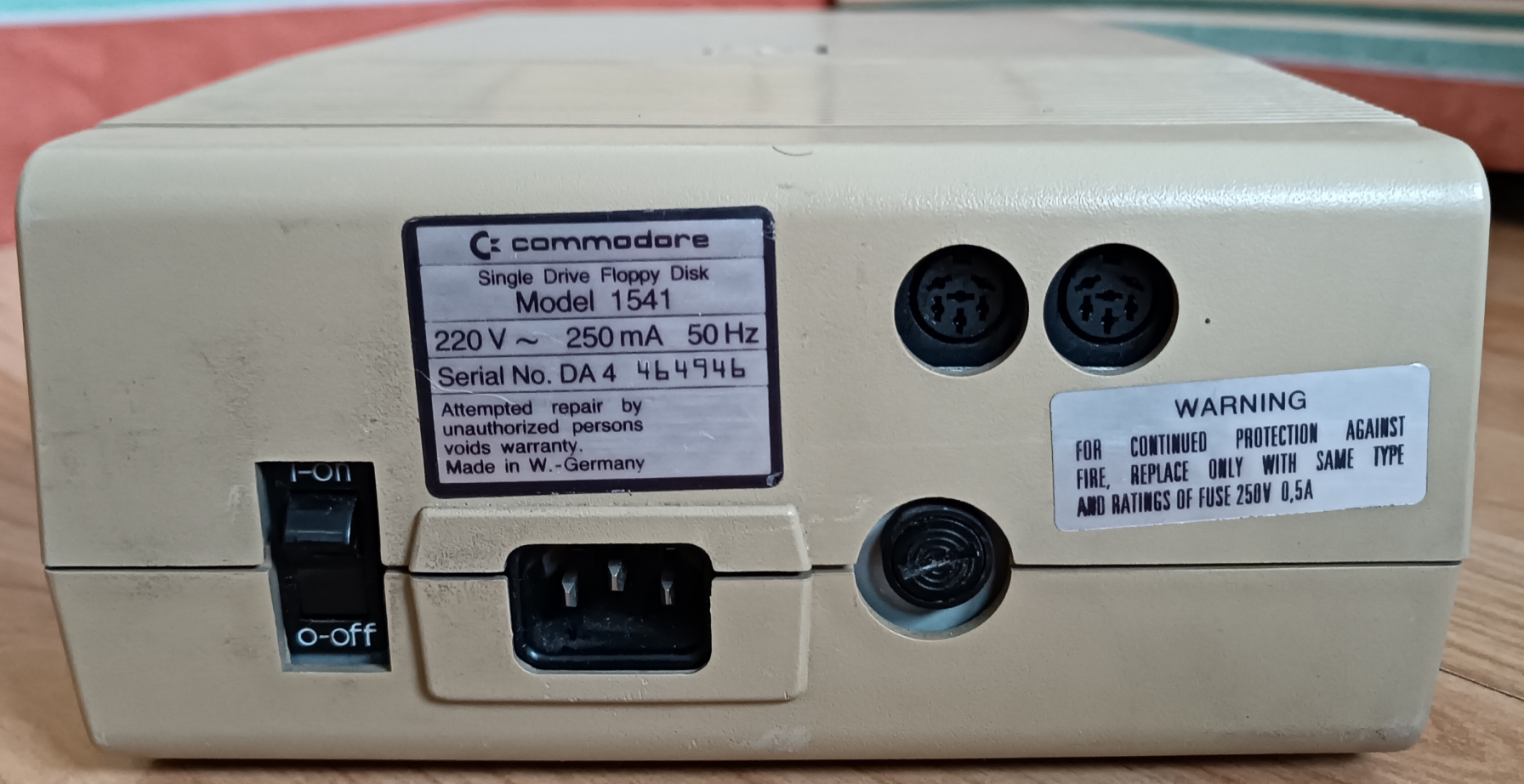 Commodore 1541 Drive – Retro IT