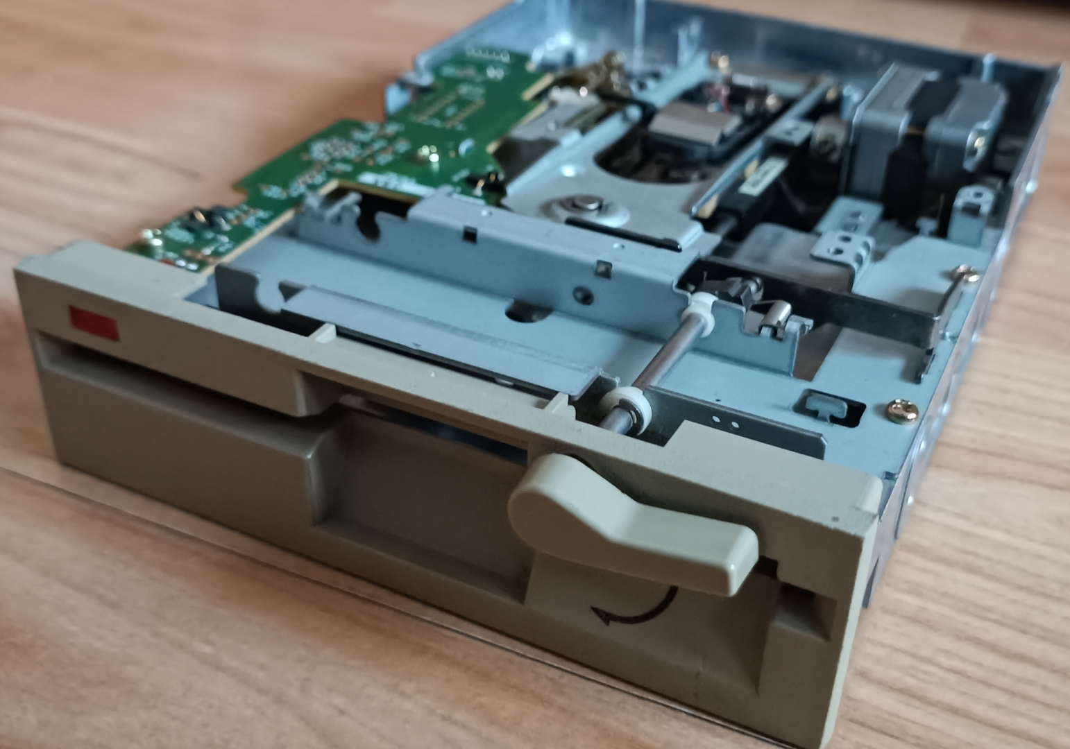 Teac 5.25 floppy drive 1.2M – Retro IT